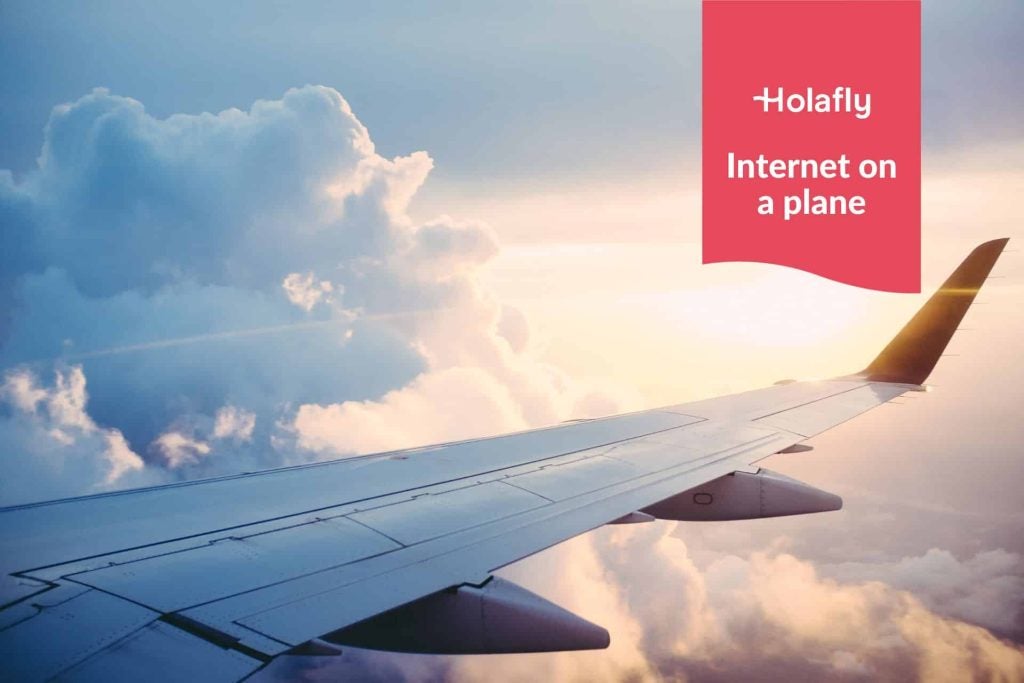 Airplane WiFi: How it works and how much it costs- Holafly