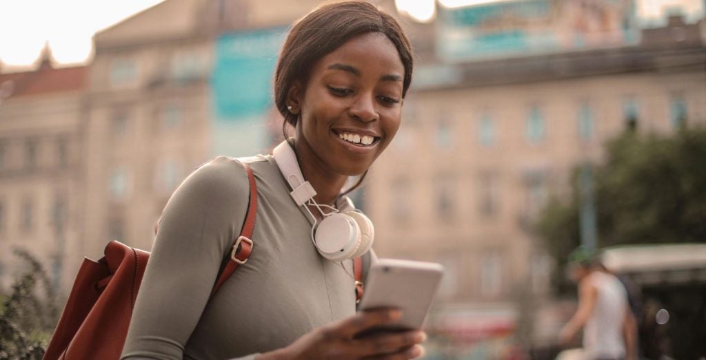 eSIM data plans for international travel - Holafly