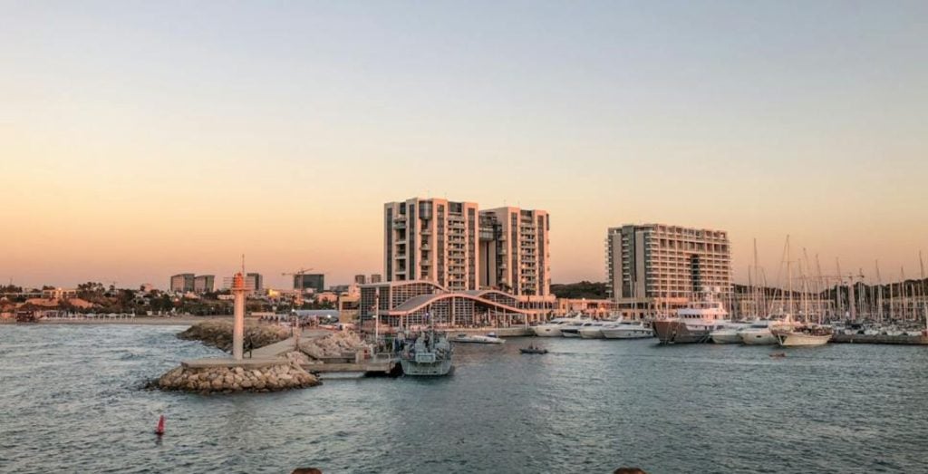 Use cell phone in Israel: How to do it? - Holafly