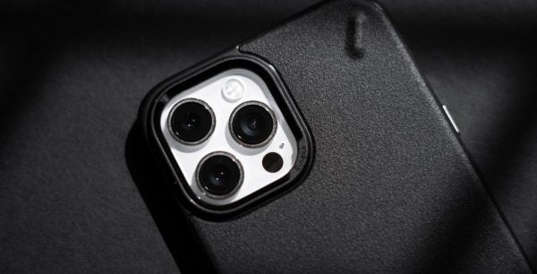 How to set up an eSIM on iPhone - Holafly