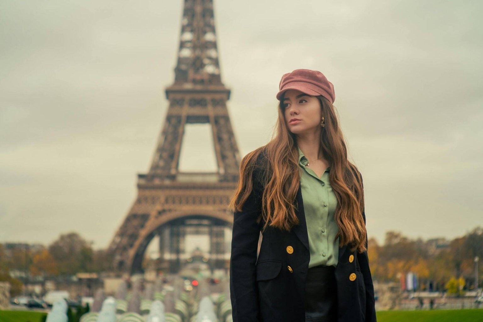 Complete Paris packing list [+ printable checklist] - Holafly