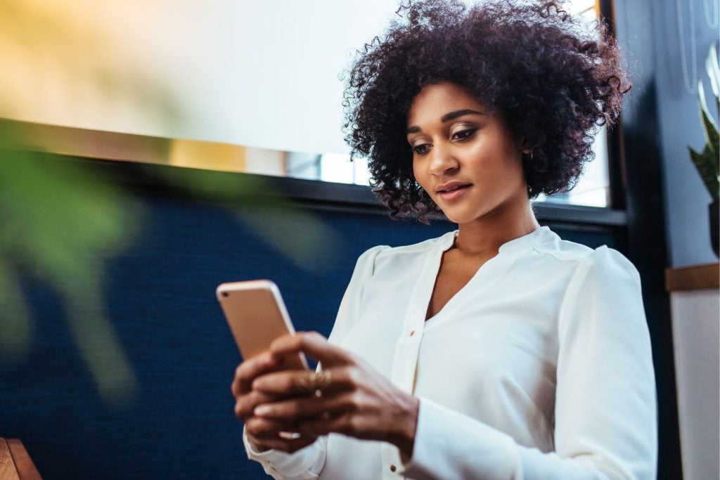 How to buy an eSIM online - Holafly