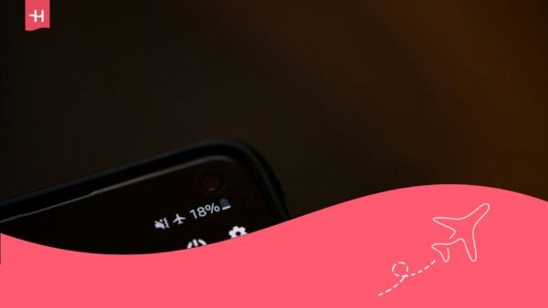 What can you do on airplane mode? - Holafly