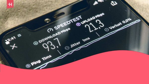 What is mobile data, and how does it work? - Holafly