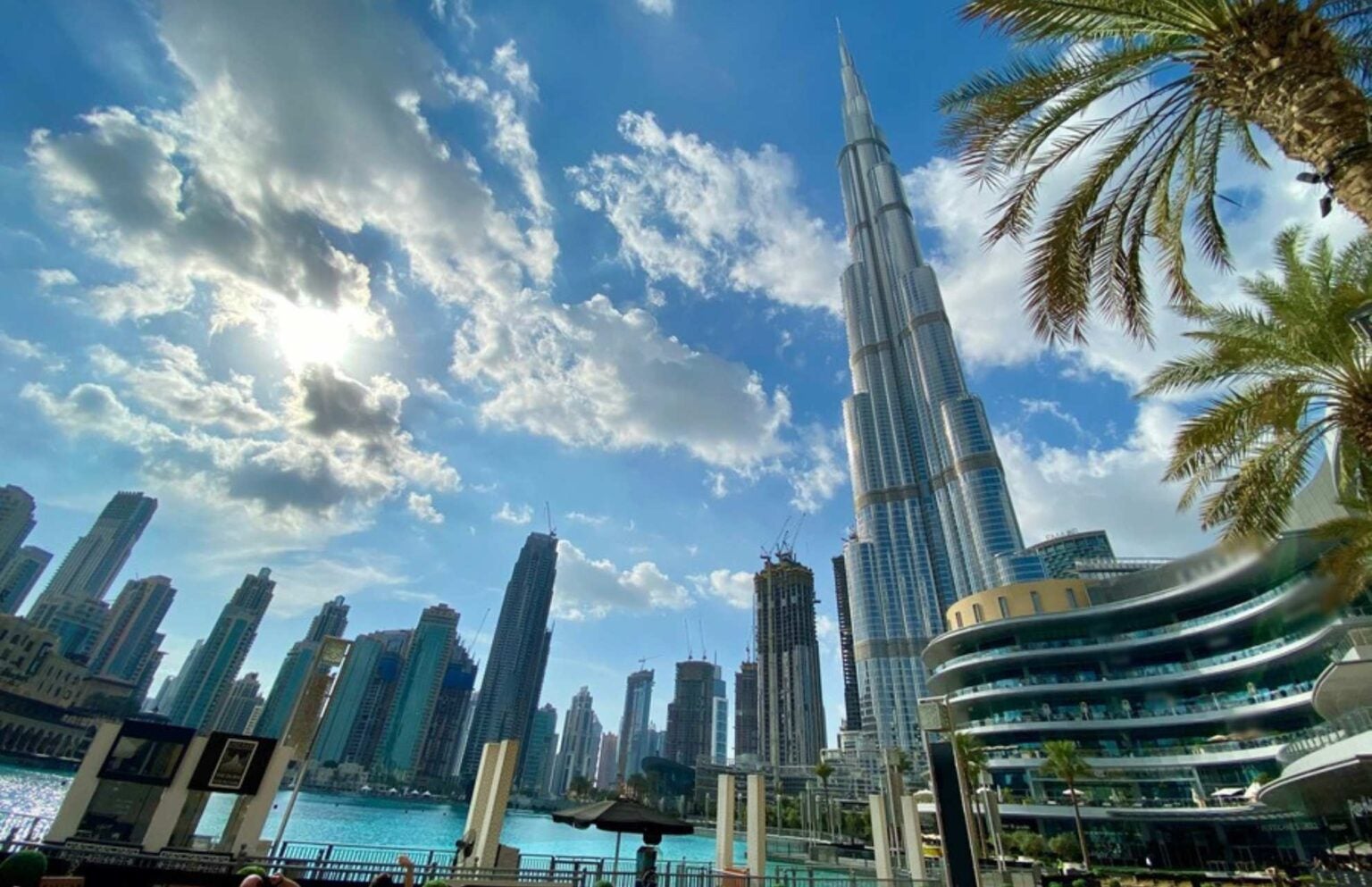 Where is hot in August? 6 Getaways worth the heat - Holafly
