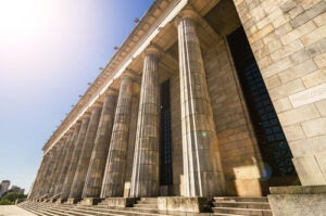 Study in Argentina as an international student - Holafly