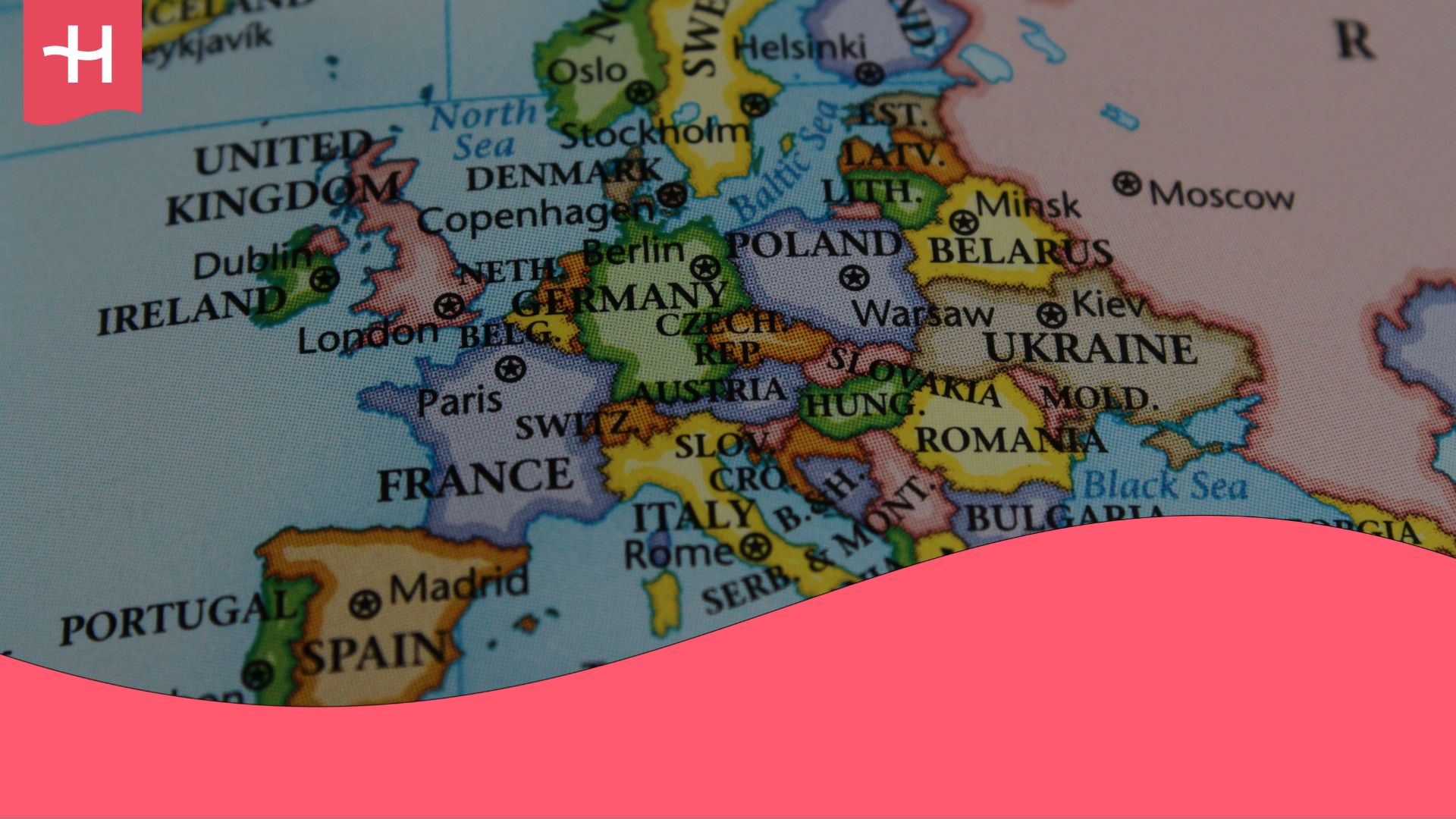 What to buy in Europe: Souvenirs and shopping tips – Holafly