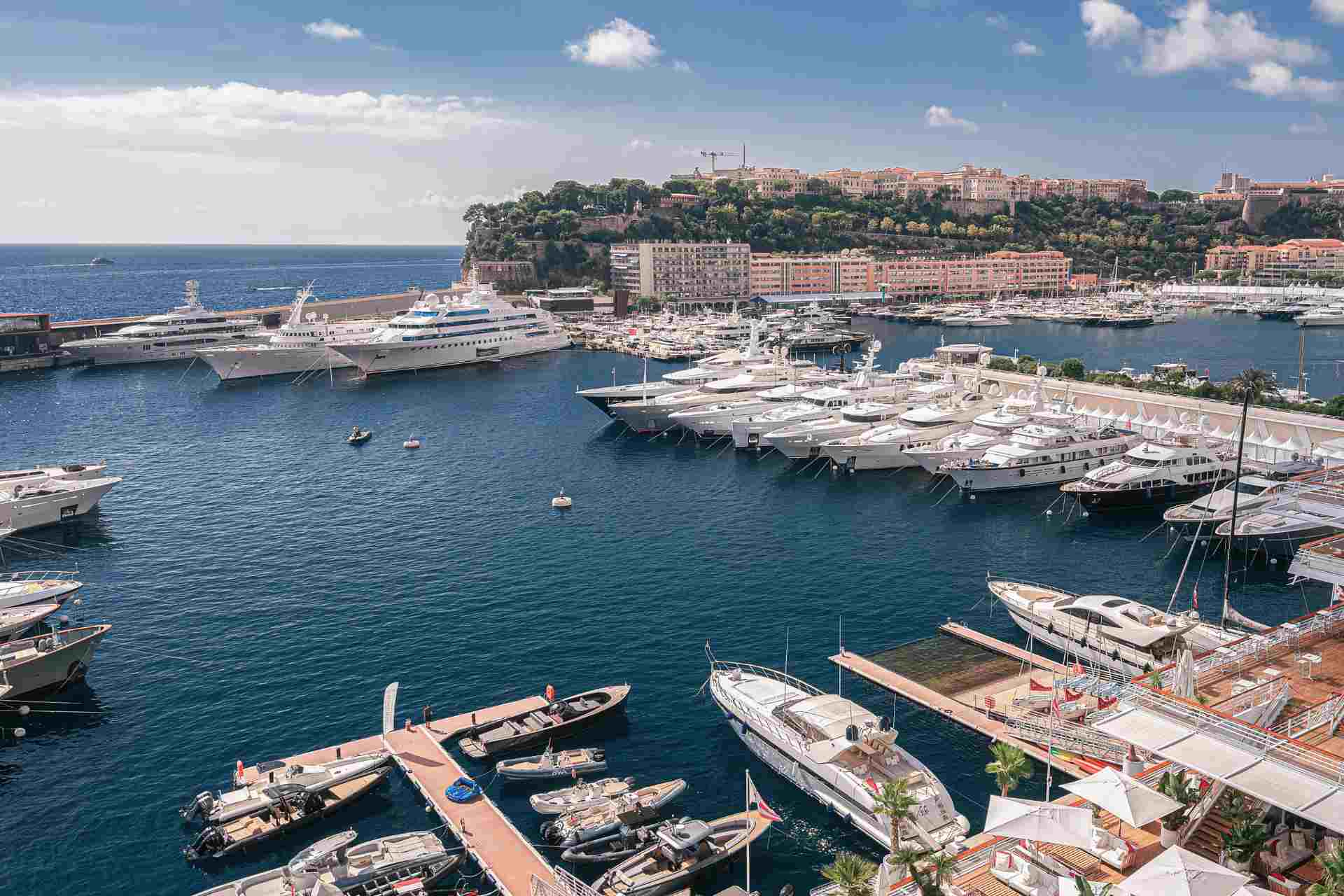 Nice to Monaco: Best ways to travel - Holafly