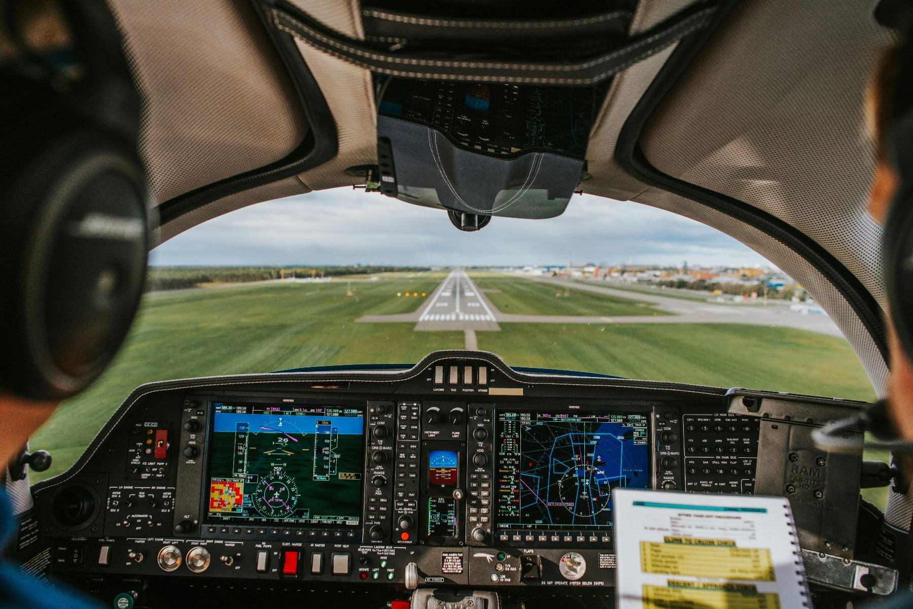 Which are the best flight schools in the UK for pilots? - Holafly