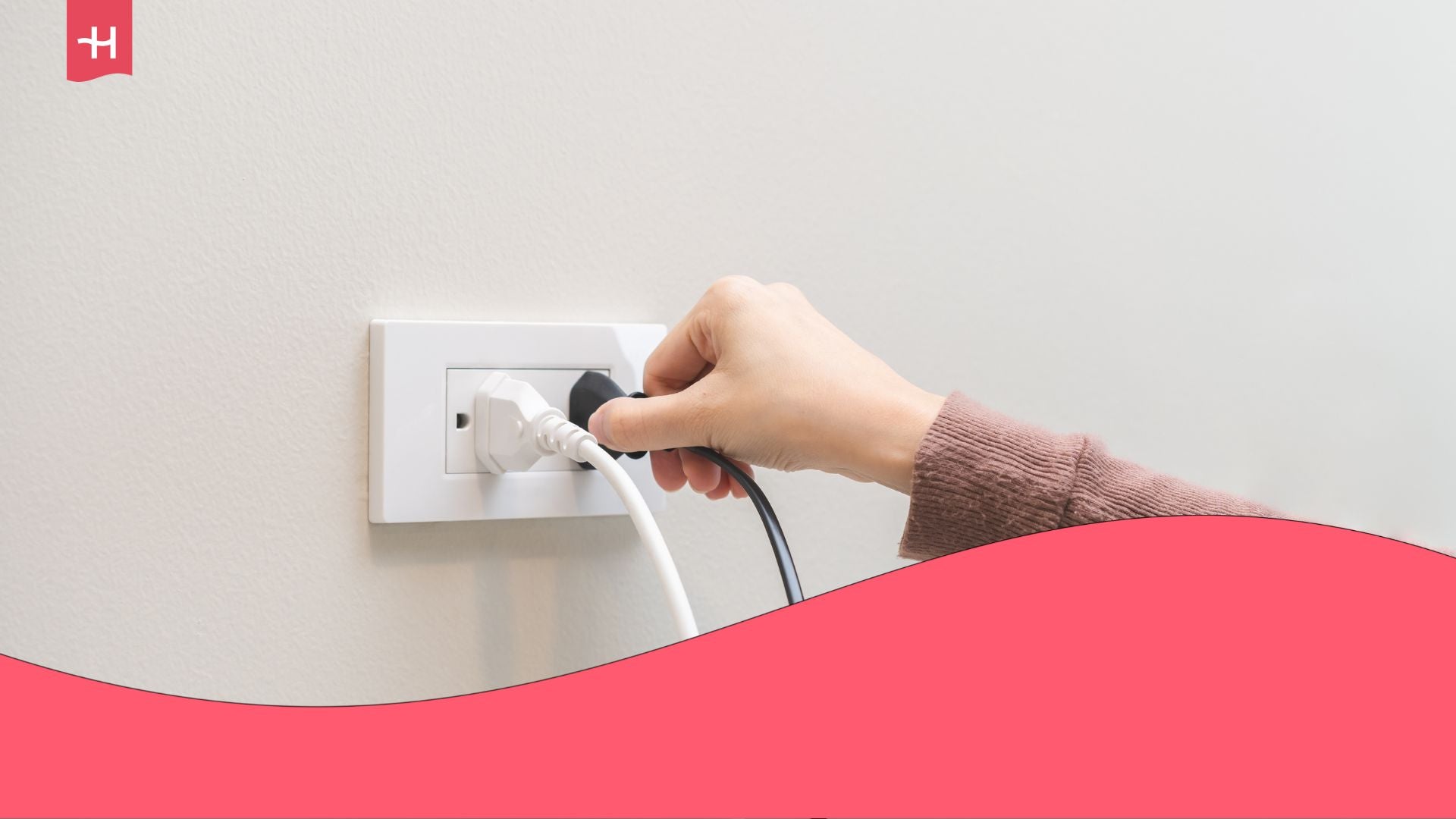 Spain plug type: Complete adapter guide for travellers