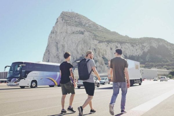 Tarjeta SIM para viajar a Gibraltar sin pagar roaming - Holafly